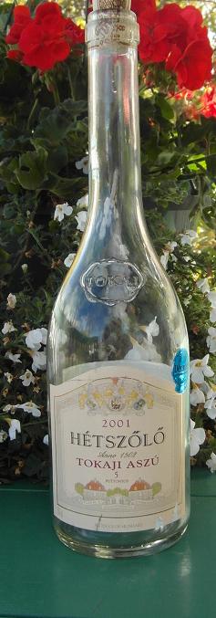 Review: Hetszolo Tokaji Aszu 5 Puttonyos (2001) « The Rum Howler Blog
