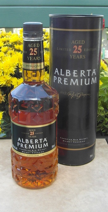 #1 Alberta Premium 25 Year Old Canadian Rye (Rum Howler Top 100 Spirits ...